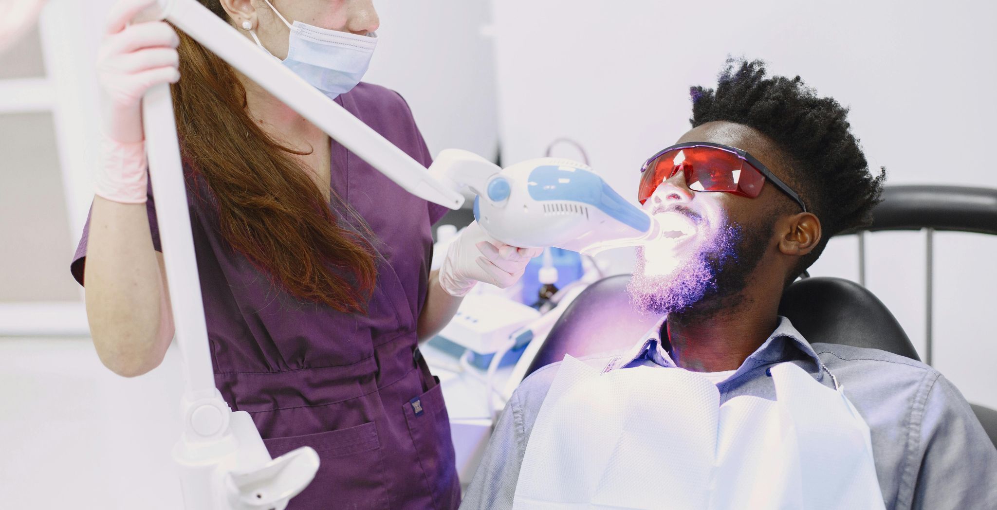 Teeth Whitening Process: How It Works and What to Expect
